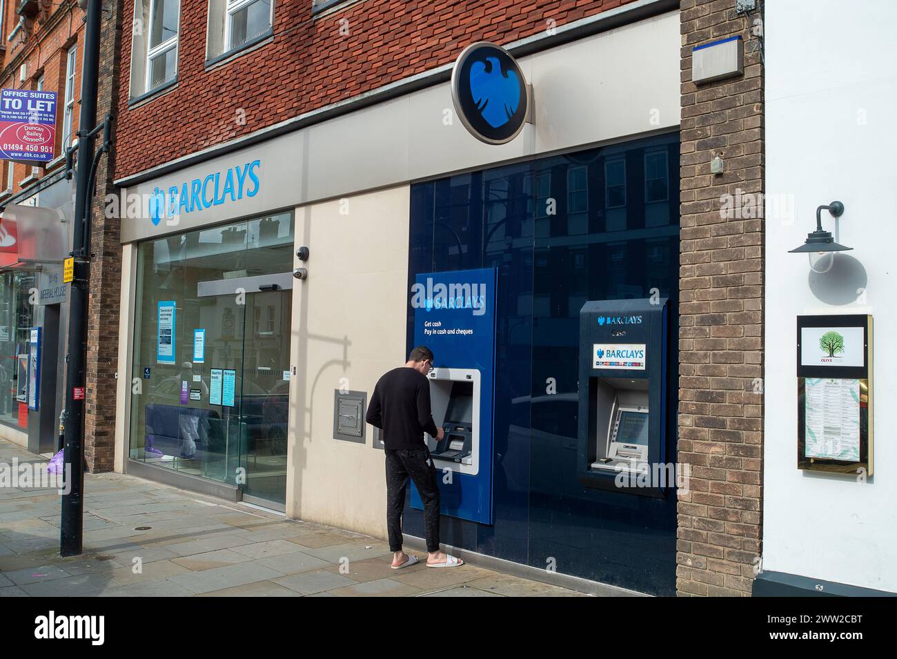 High Wycombe, UK. 20th March, 2024. A Barclays Bank branch. Credit ...