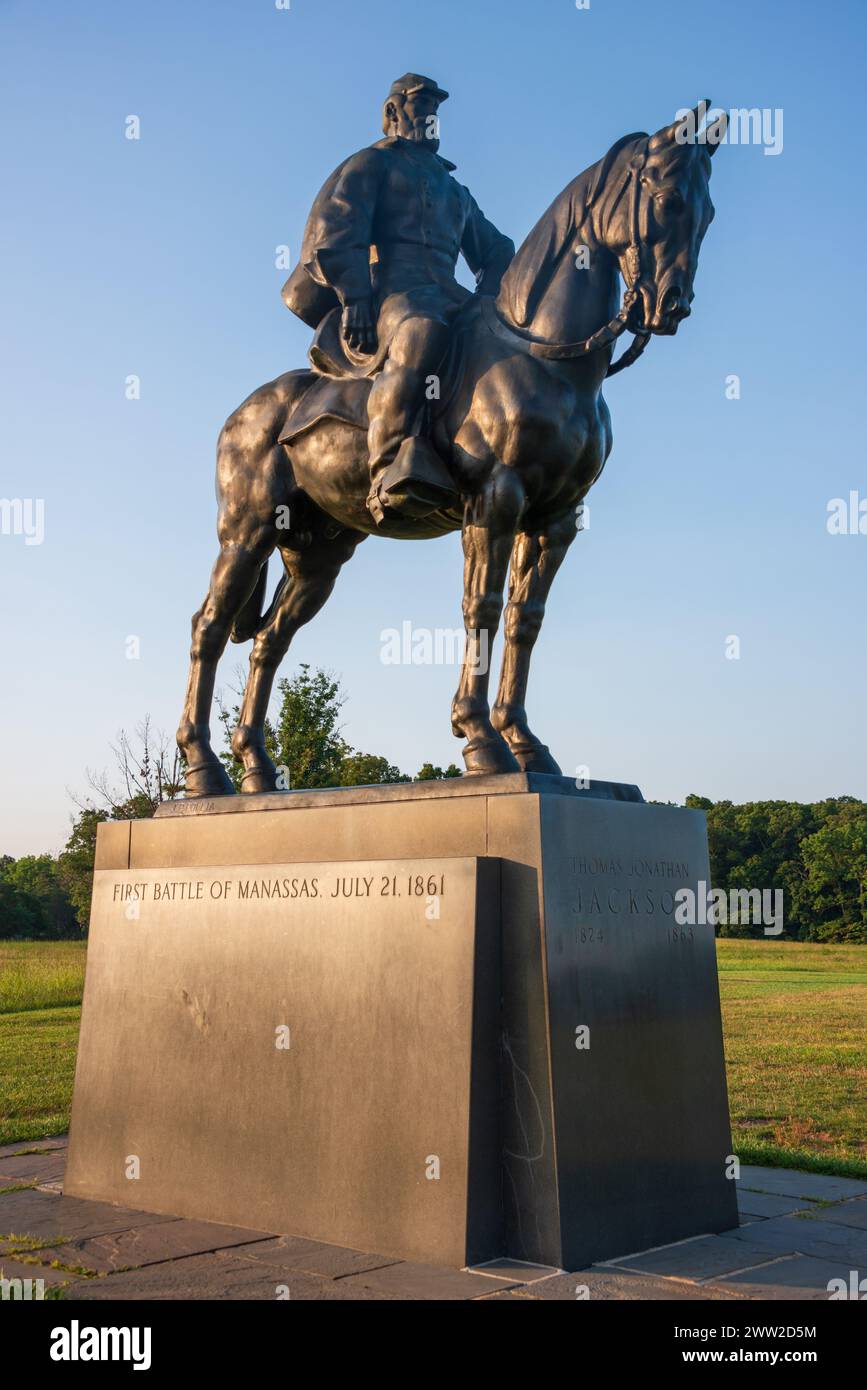 Thomas Jonathan "Stonewall" Jackson Statue at Manassas National Battlefield Park located in ...