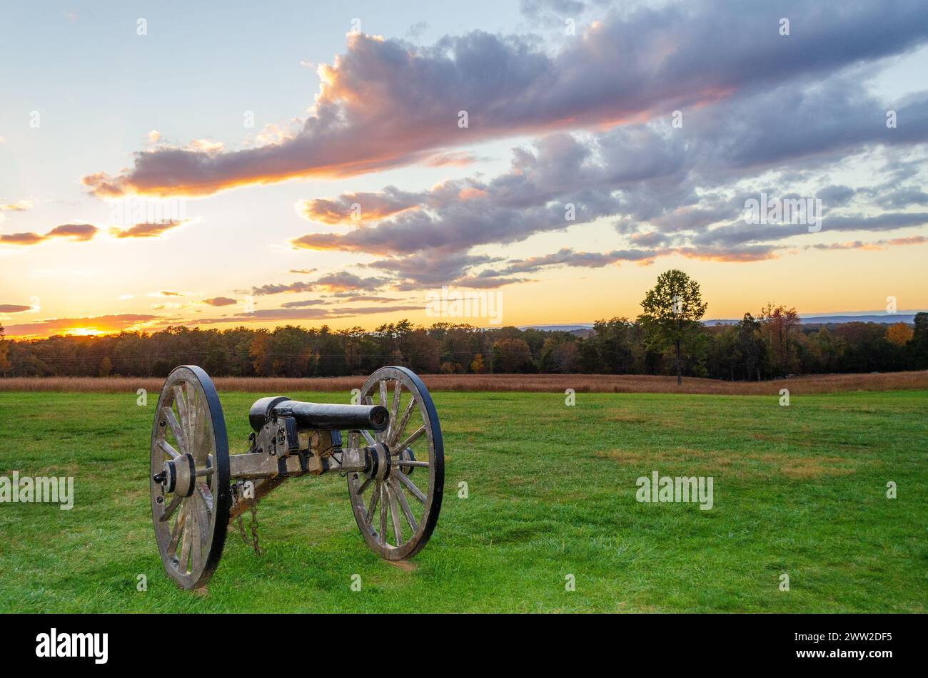 Civil War Cannons at Manassas National Battlefield Park located in ...