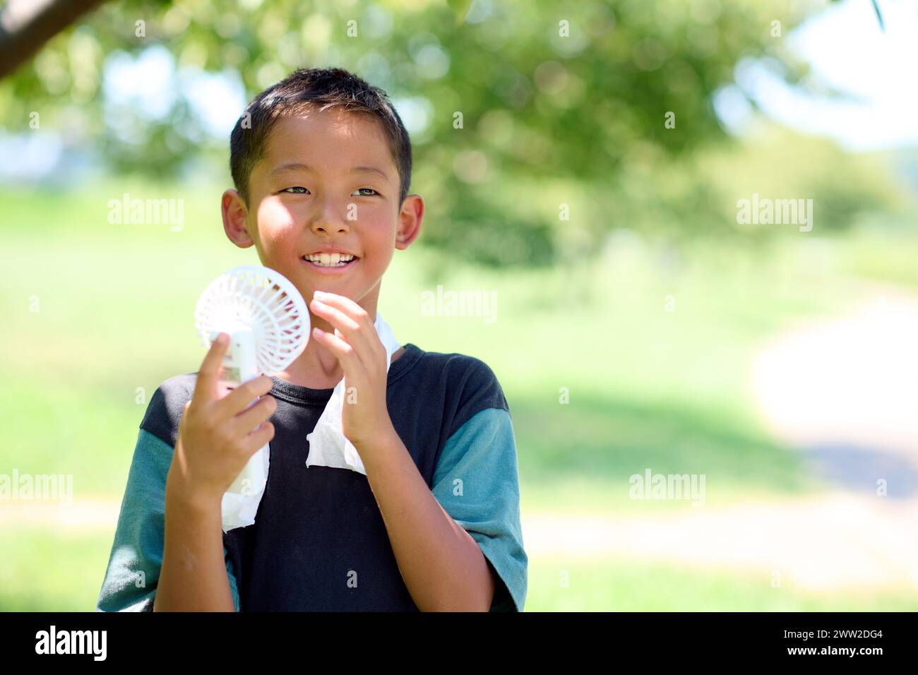 White fan hi-res stock photography and images - Alamy