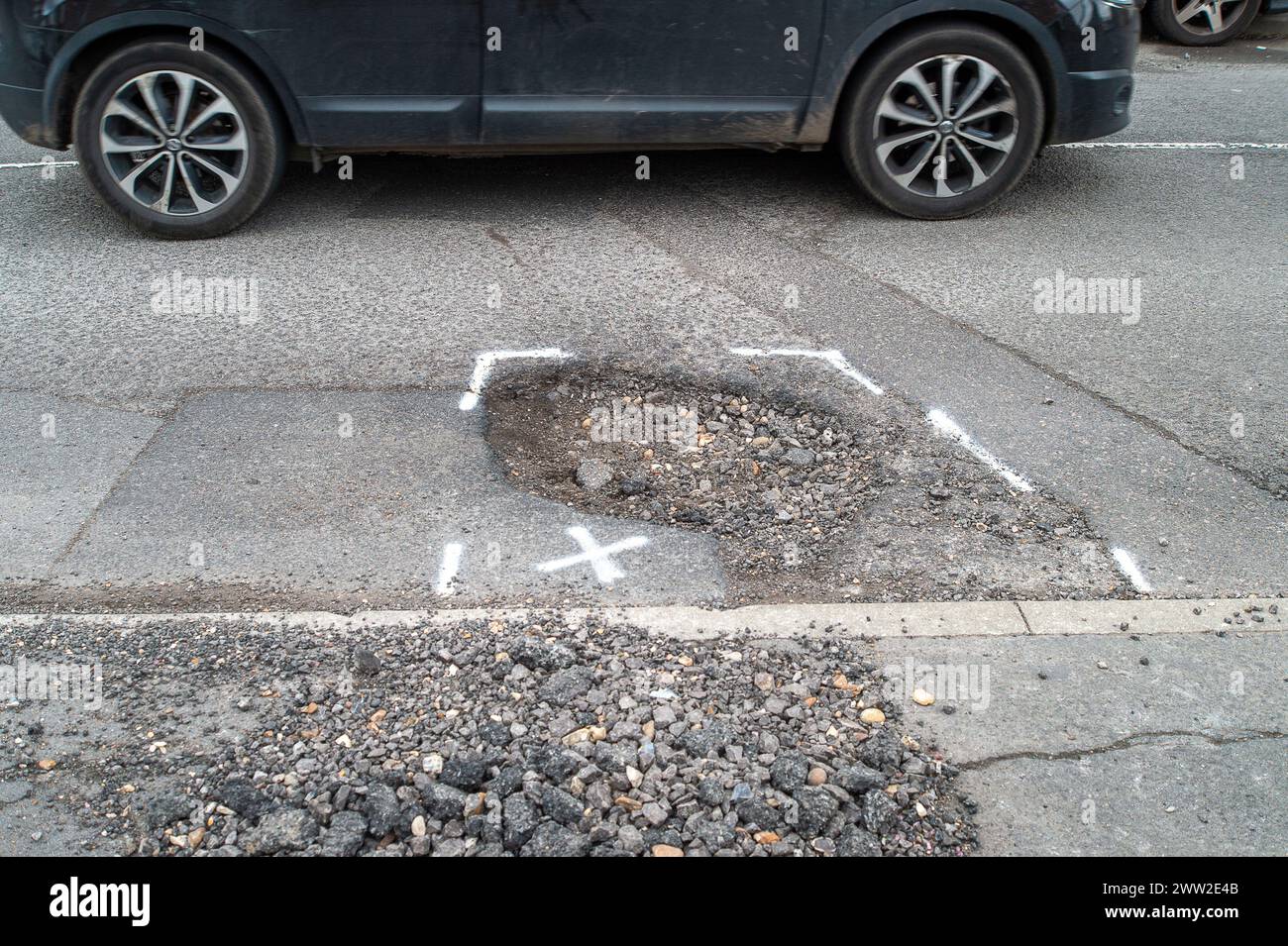 Hs2 potholes fund hi-res stock photography and images - Alamy