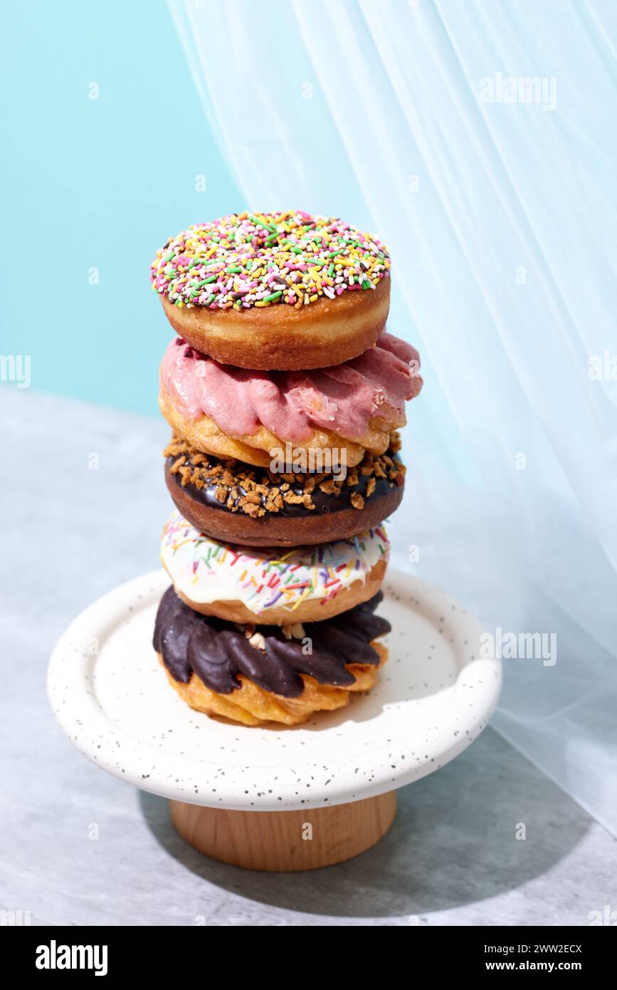 Donut stack hi-res stock photography and images - Alamy
