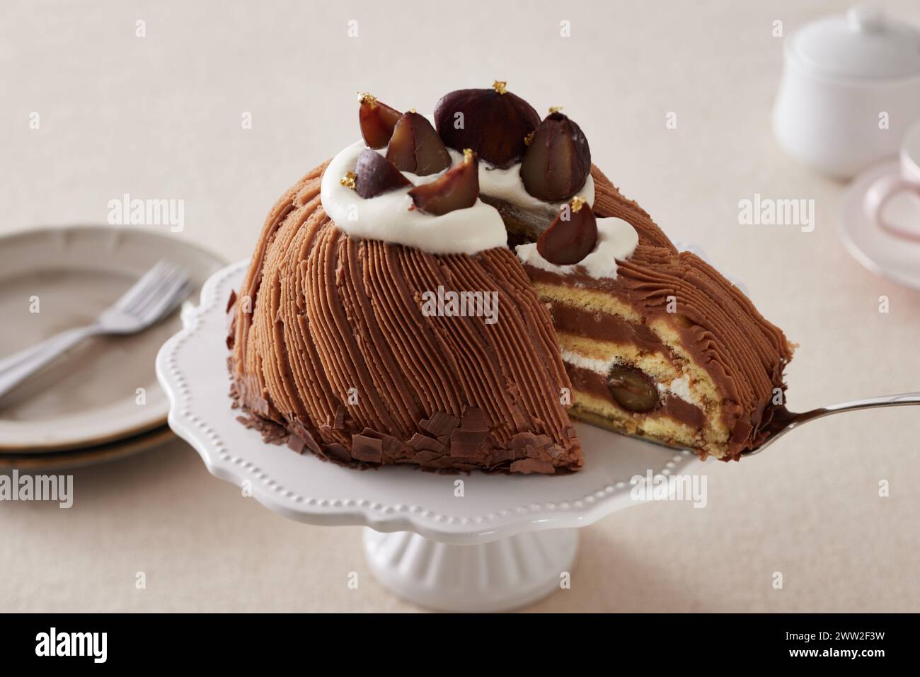 Cross section cake hi-res stock photography and images - Alamy