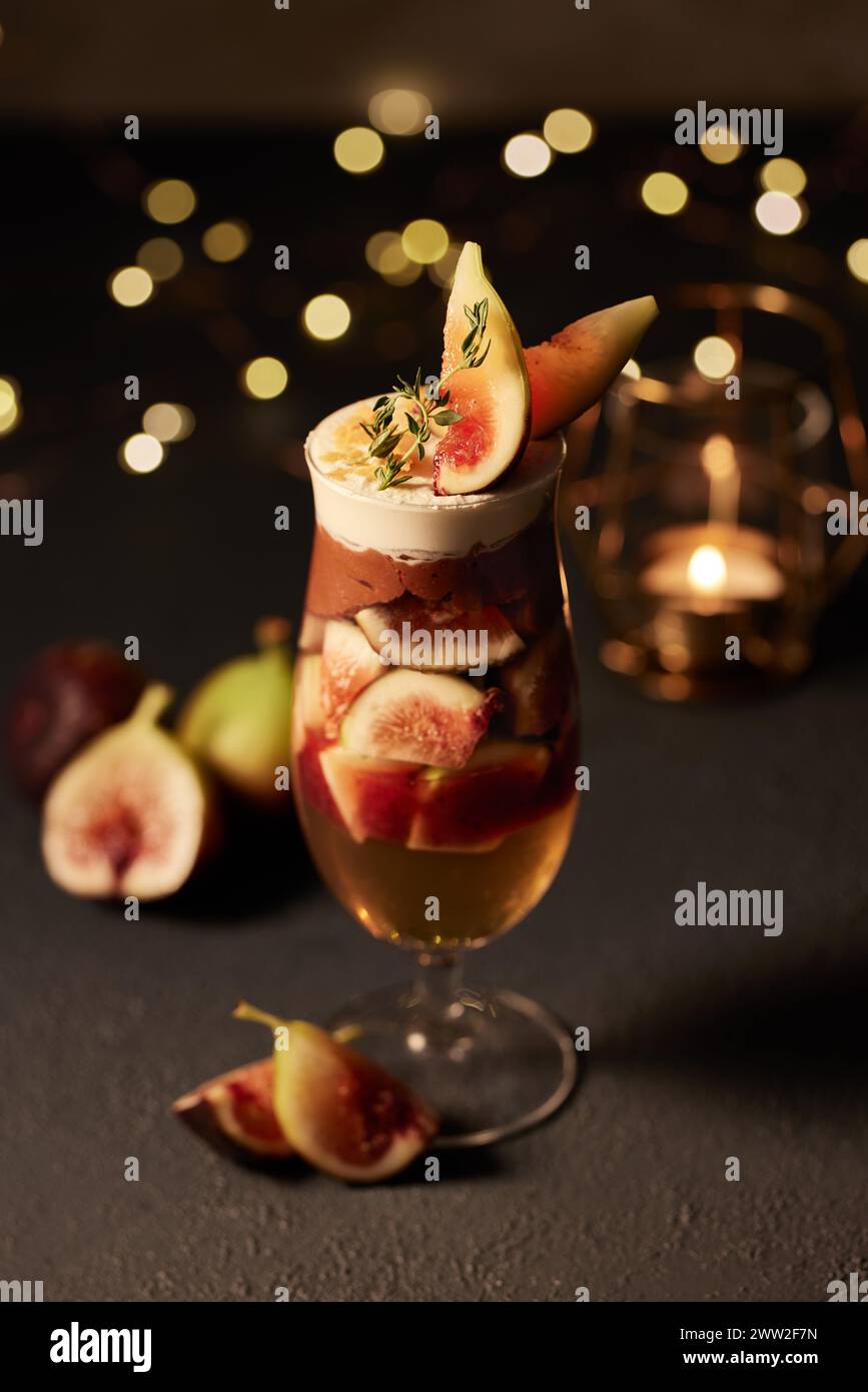 Cafe delicious dessert hi-res stock photography and images - Alamy