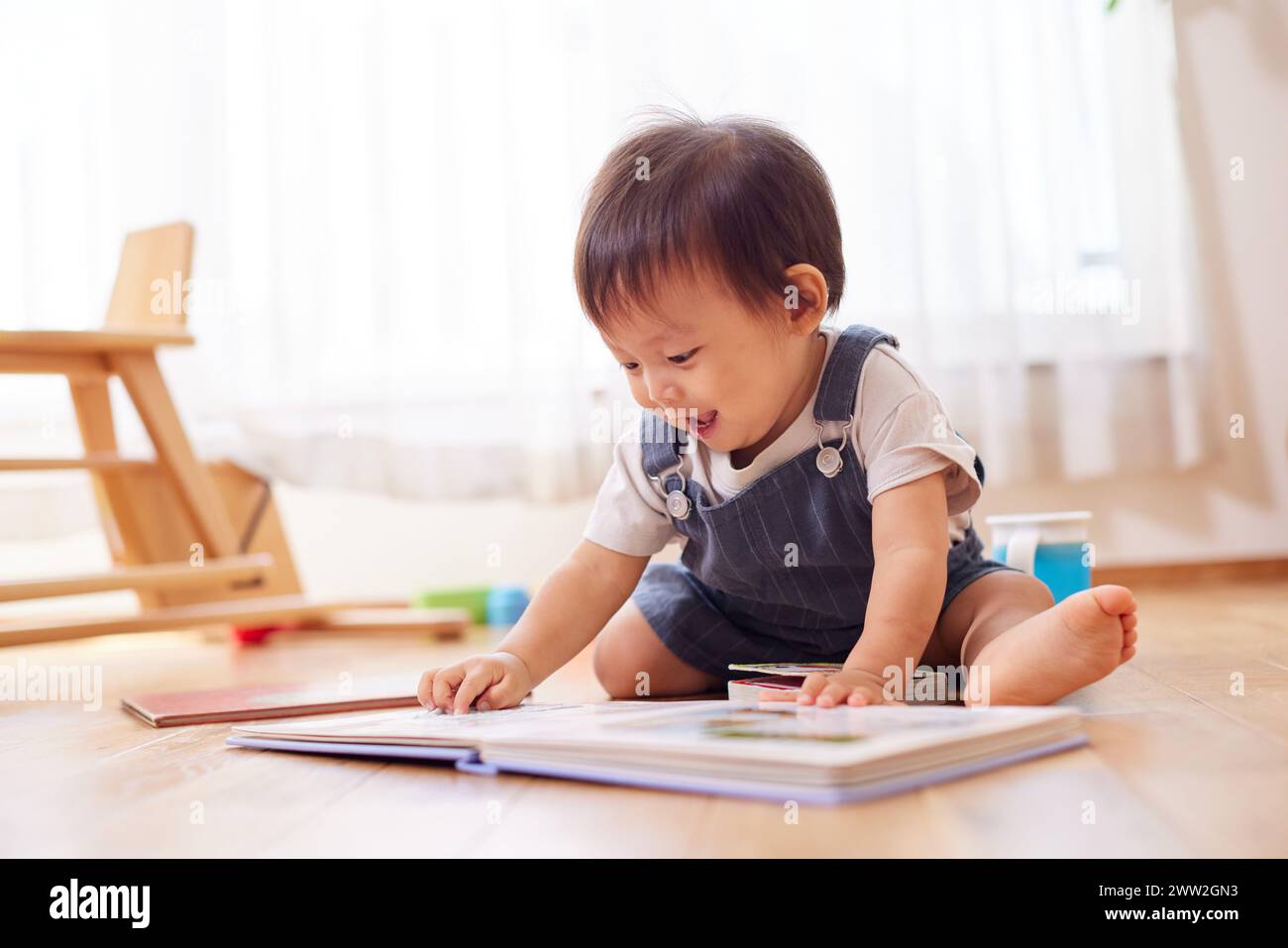 Picture book style hi-res stock photography and images - Alamy