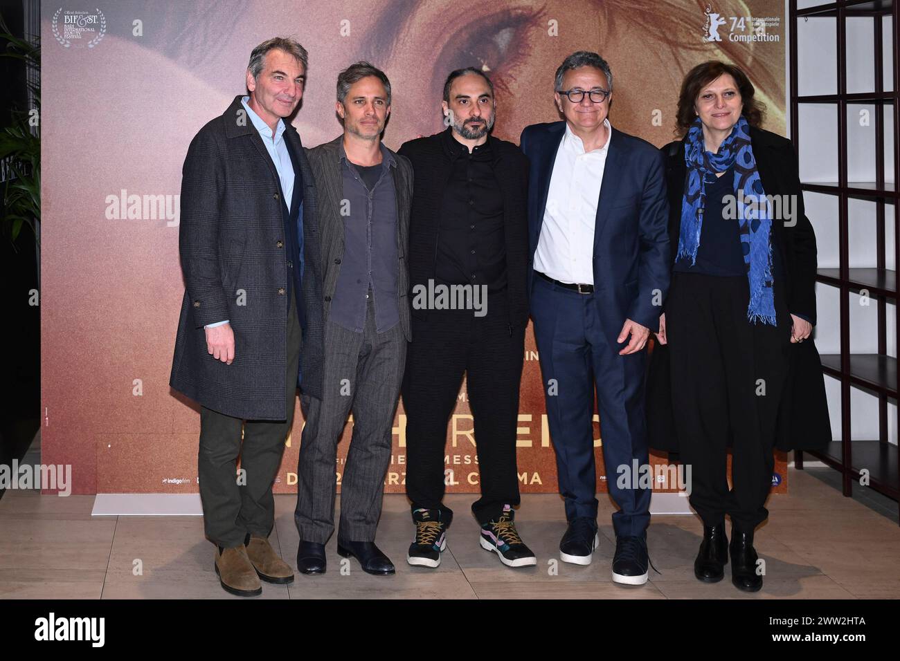 Another end hi-res stock photography and images - Alamy