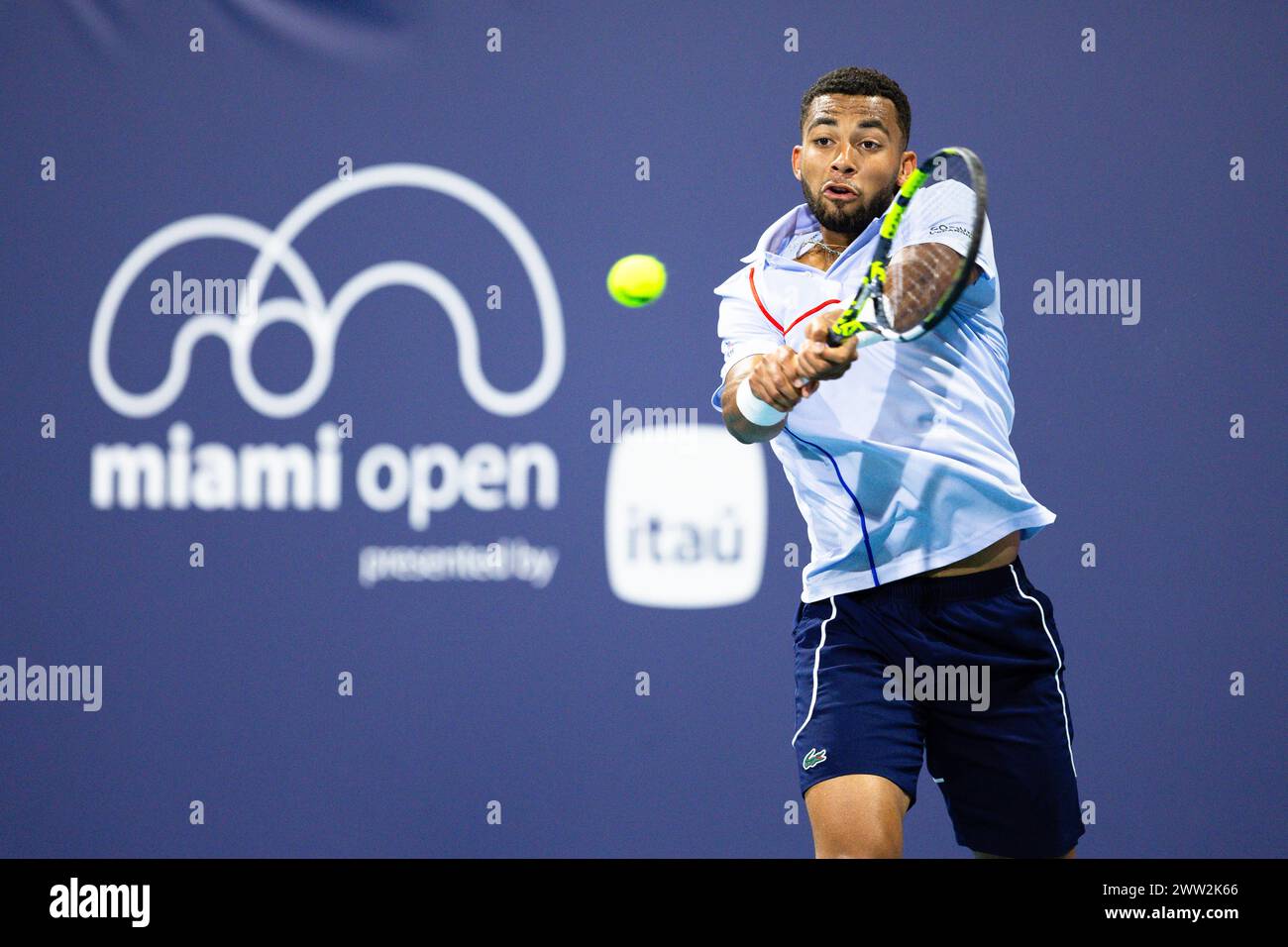 MIAMI GARDENS, FLORIDA - MARCH 20: Arthur Fils of France hits a shot ...
