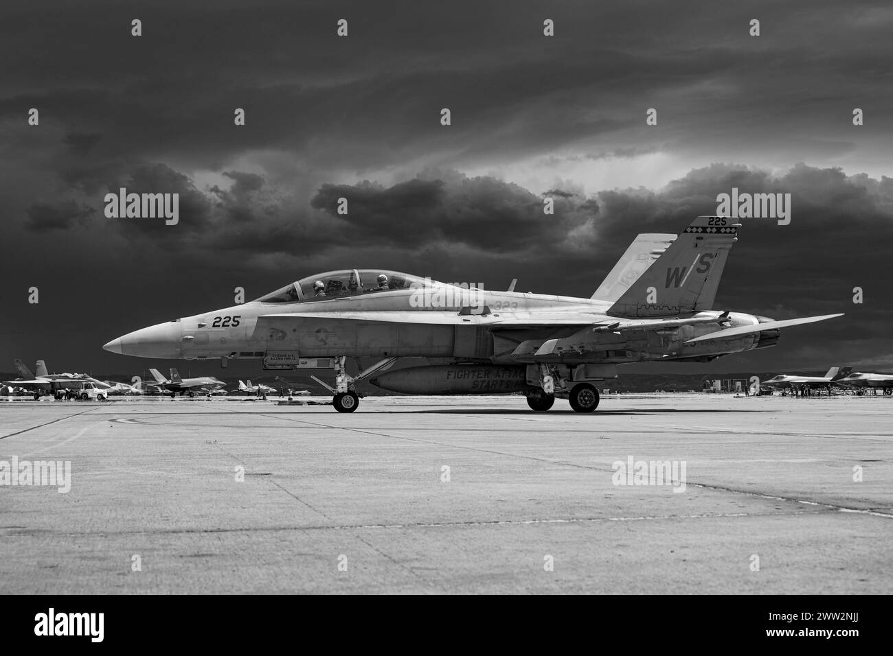 F 18d Black and White Stock Photos & Images - Alamy