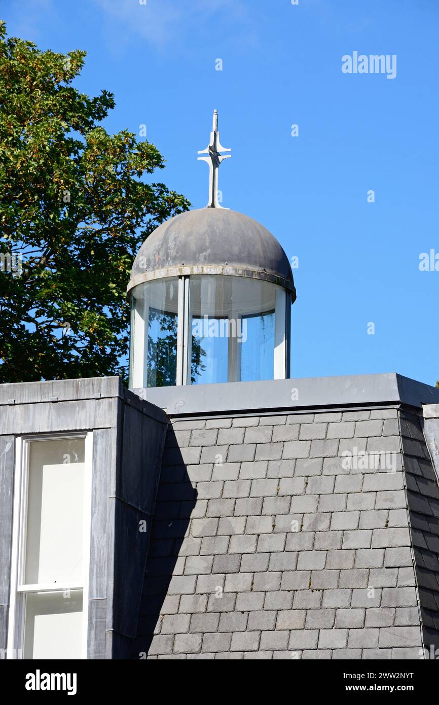 Devon slate roof hi-res stock photography and images - Alamy
