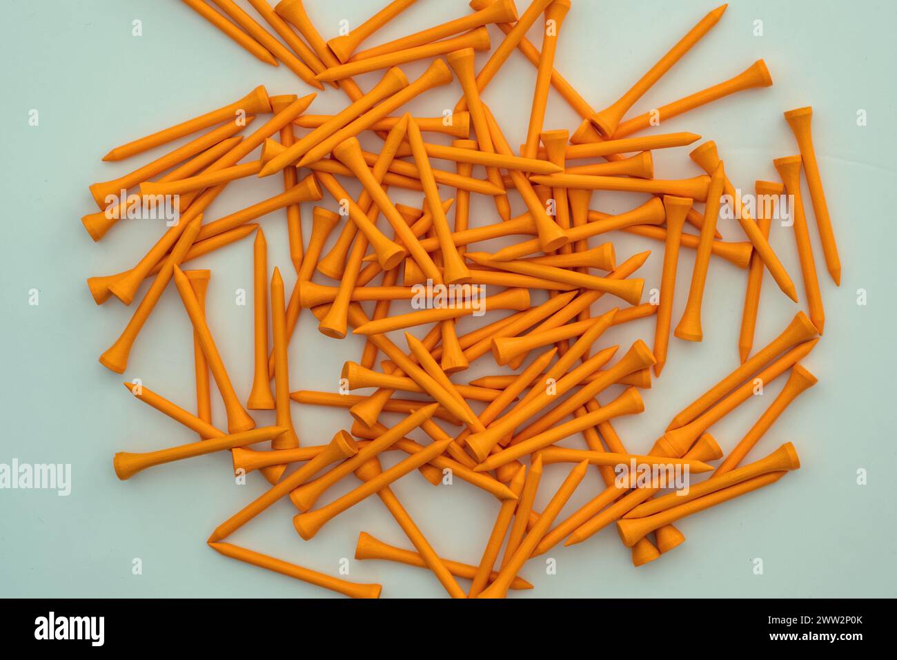 Big pile of golf tees hi-res stock photography and images - Alamy