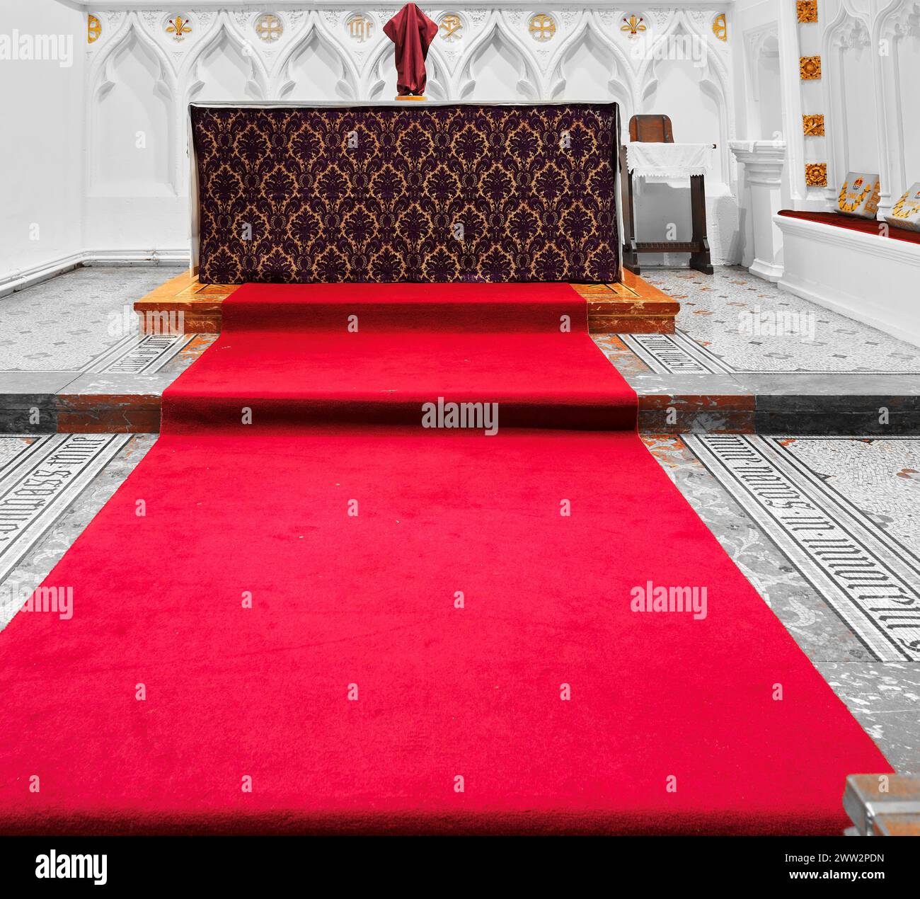 Altar steps hi-res stock photography and images - Alamy