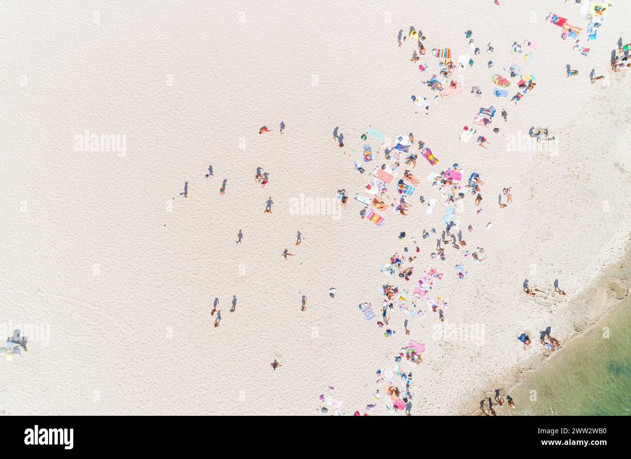 Stunning aerial view beach hi-res stock photography and images - Alamy
