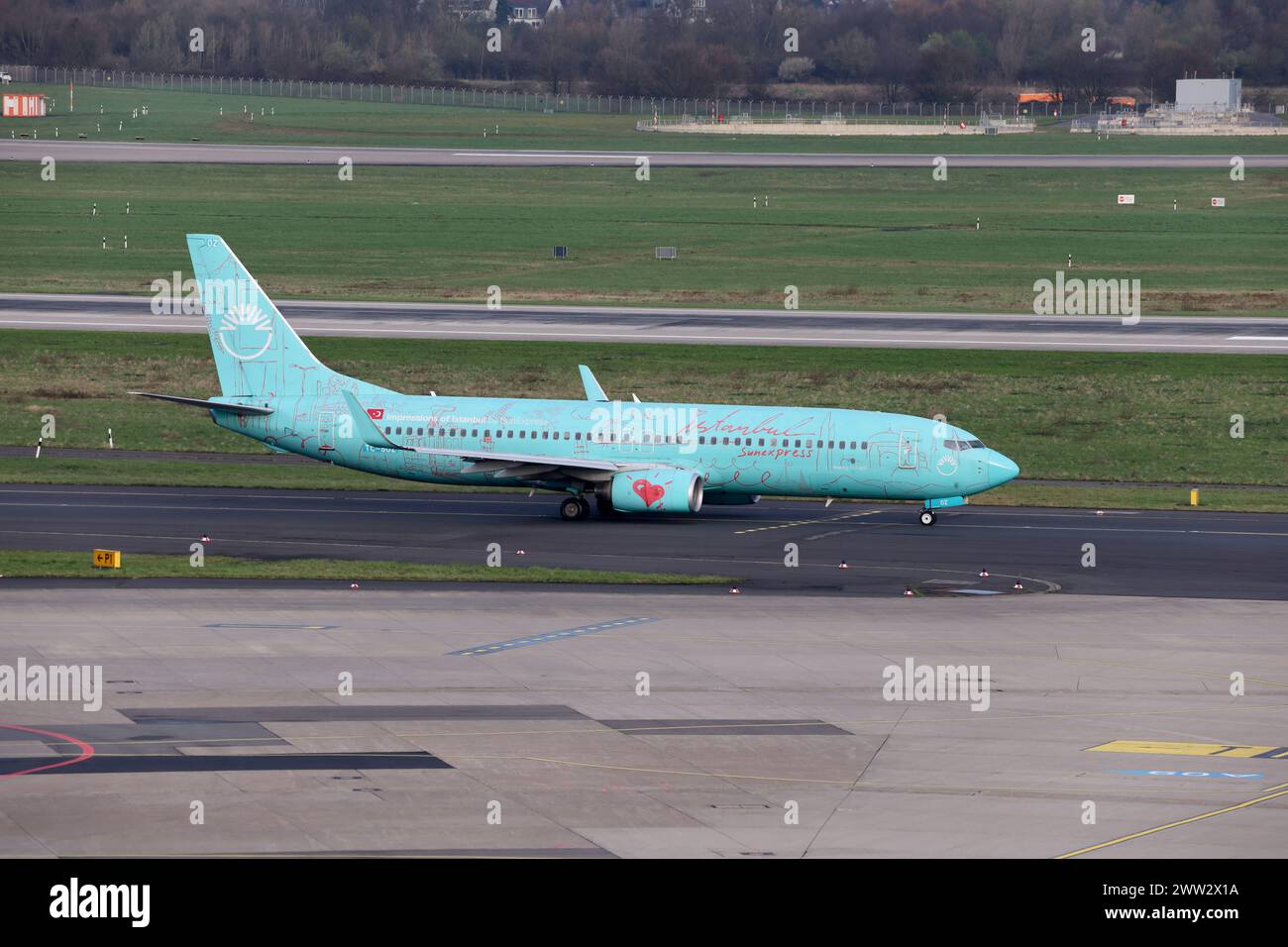 TC-SOZ SunExpress Boeing 737-8HX, painted in Istanbul special colours ...