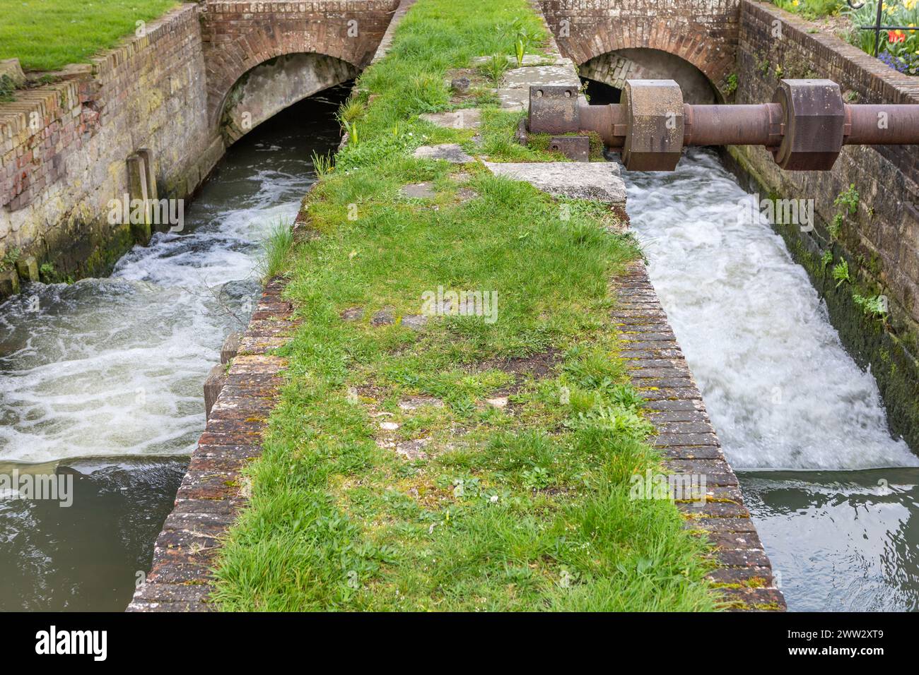 Abbott's Mill Weir on the Great Stour, Canterbury Stock Photo - Alamy