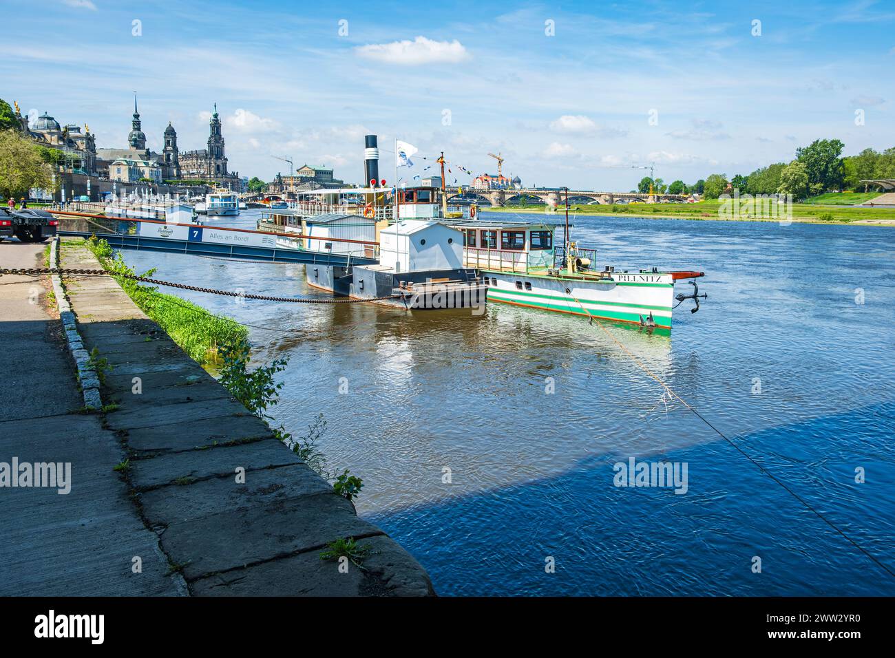 Old landing pier hi-res stock photography and images - Alamy