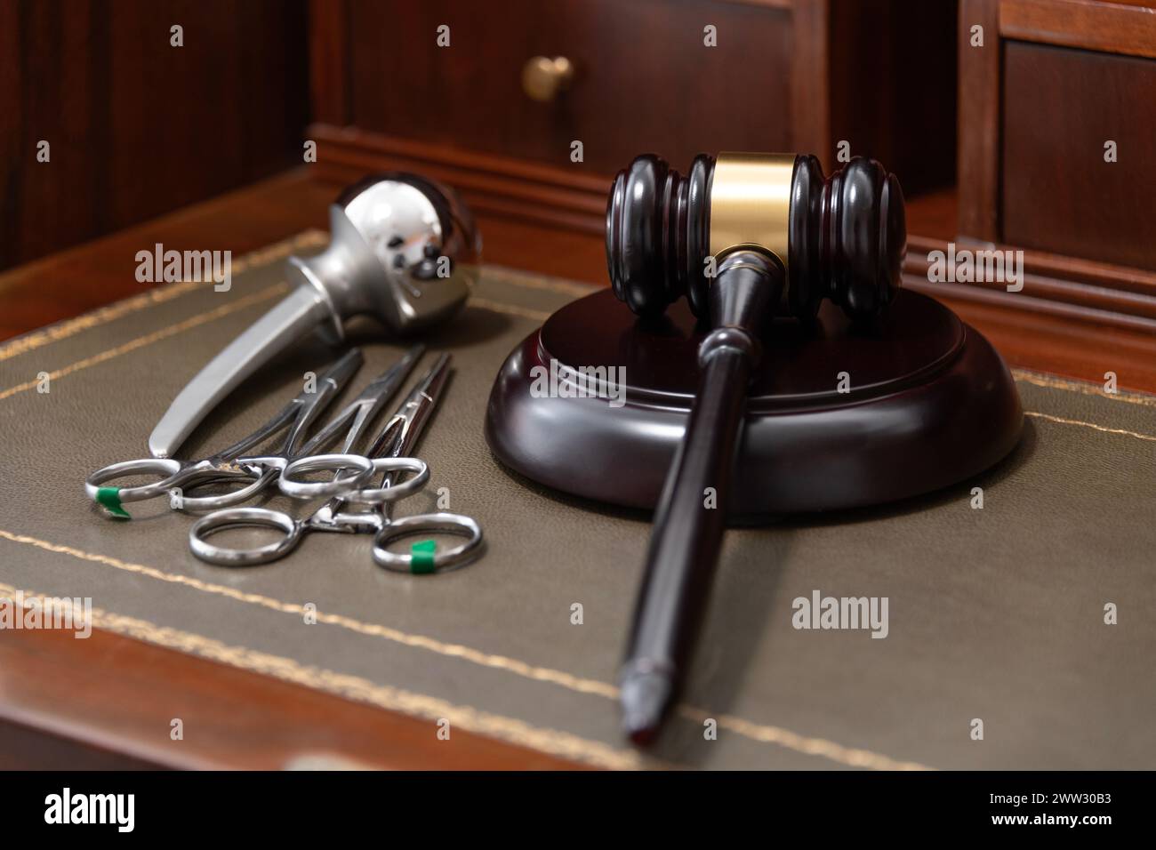 Justice tools hi-res stock photography and images - Alamy
