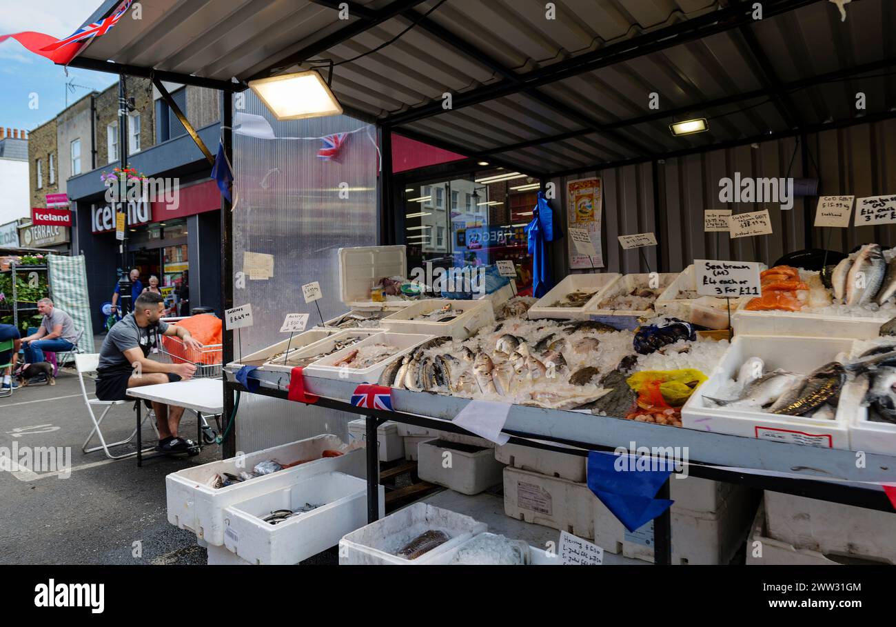 Chapel market islington hi-res stock photography and images - Alamy