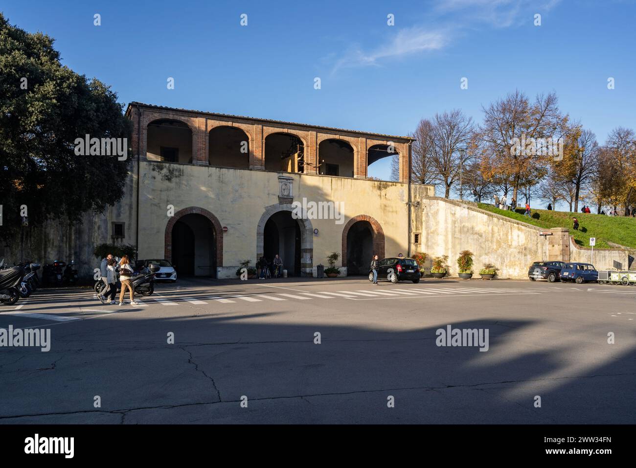 Lucca, Italy - ancient city gate Porta Santa Maria Stock Photo - Alamy