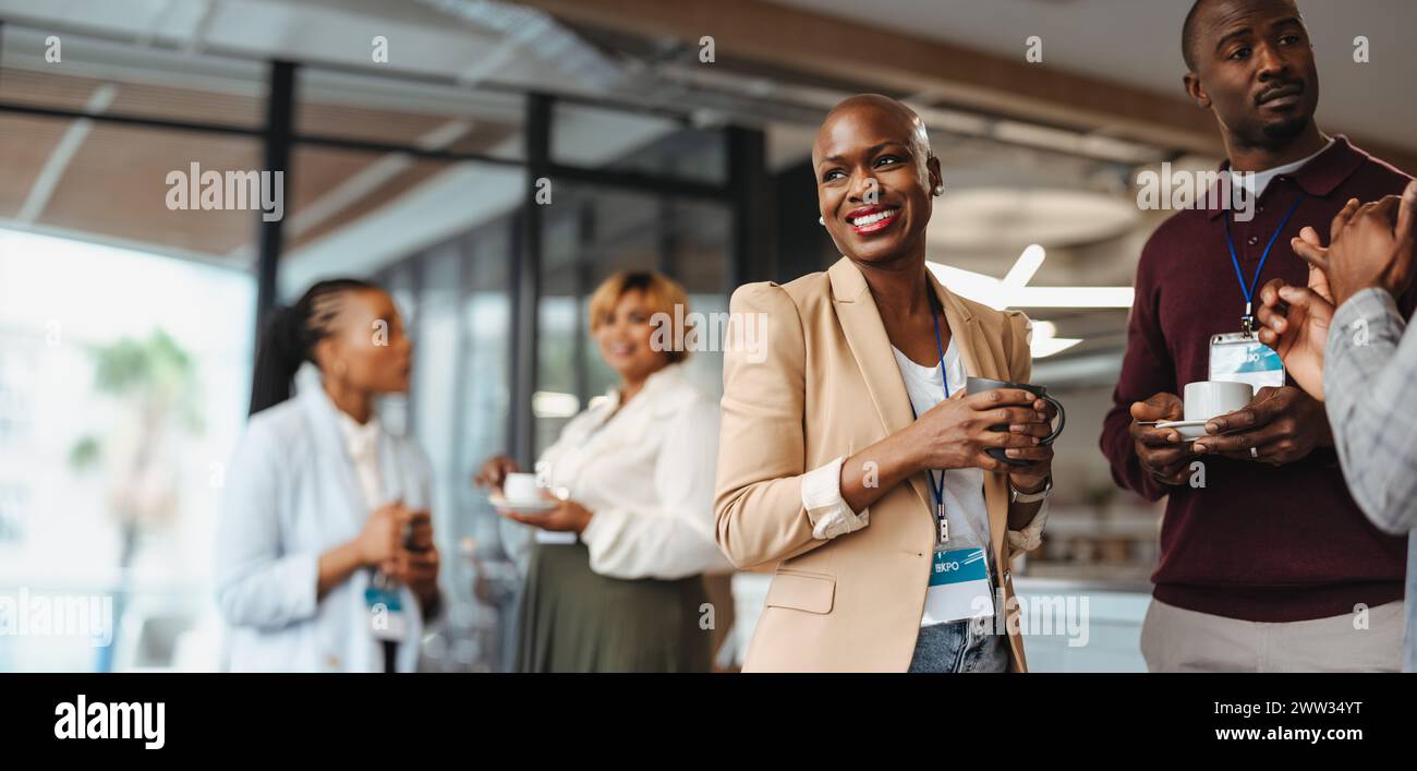 Casual business discussion among hi-res stock photography and images - Alamy