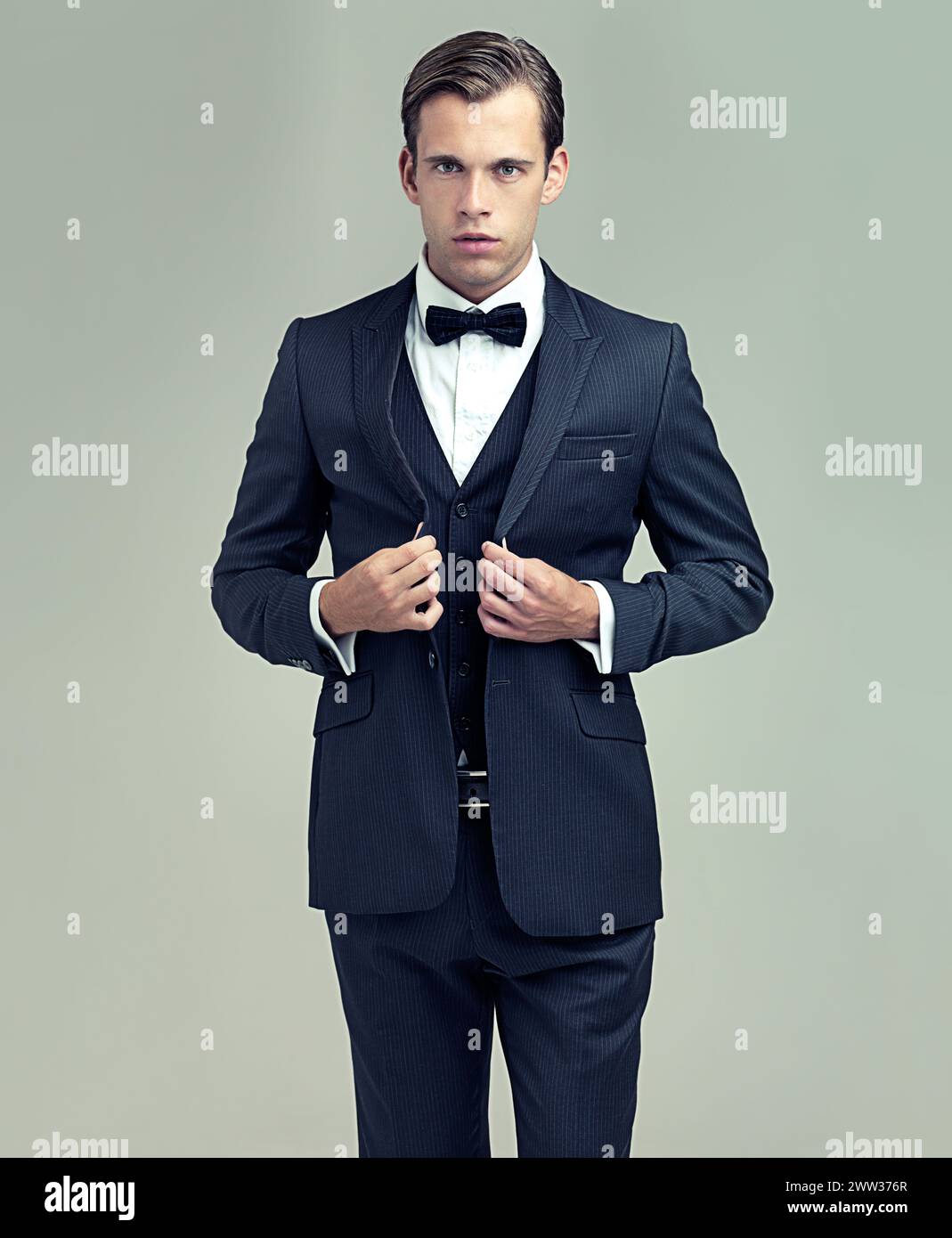 Portrait man vintage suit hi-res stock photography and images - Alamy