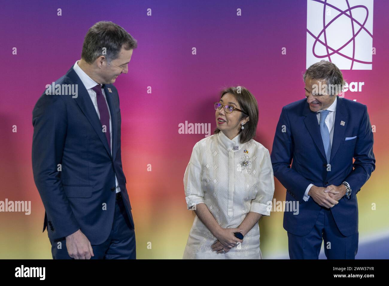 Philippines and european union hi-res stock photography and images - Alamy