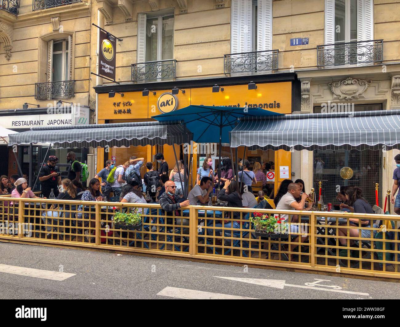 Terrasses ephemeres paris hi-res stock photography and images - Alamy