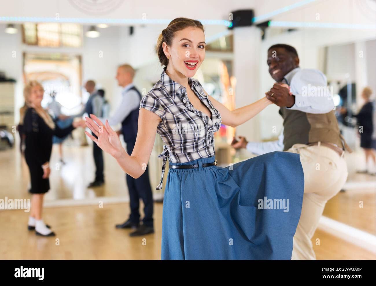 African jazz dance hi-res stock photography and images - Alamy