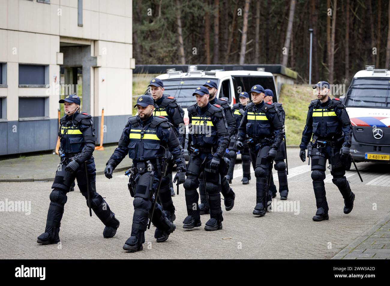 OSSENDRECHT - Police officers in action during a demonstration by the ...