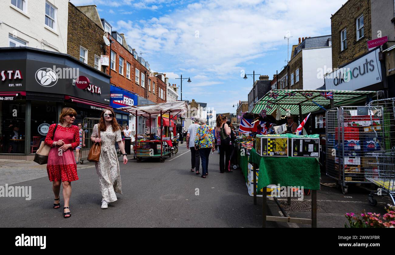 Chapel market islington hi-res stock photography and images - Alamy