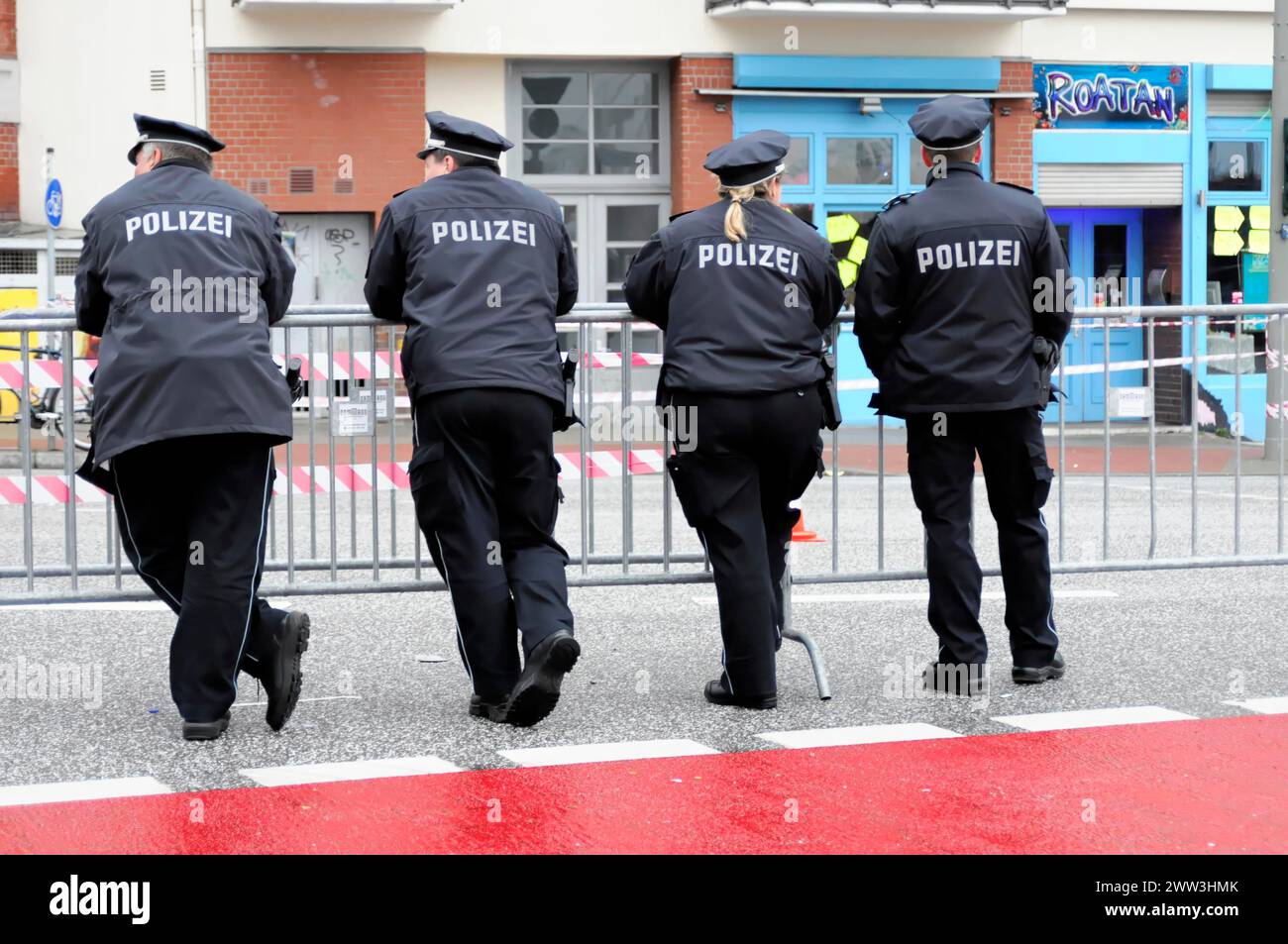 Cordon officers uniform hi-res stock photography and images - Alamy