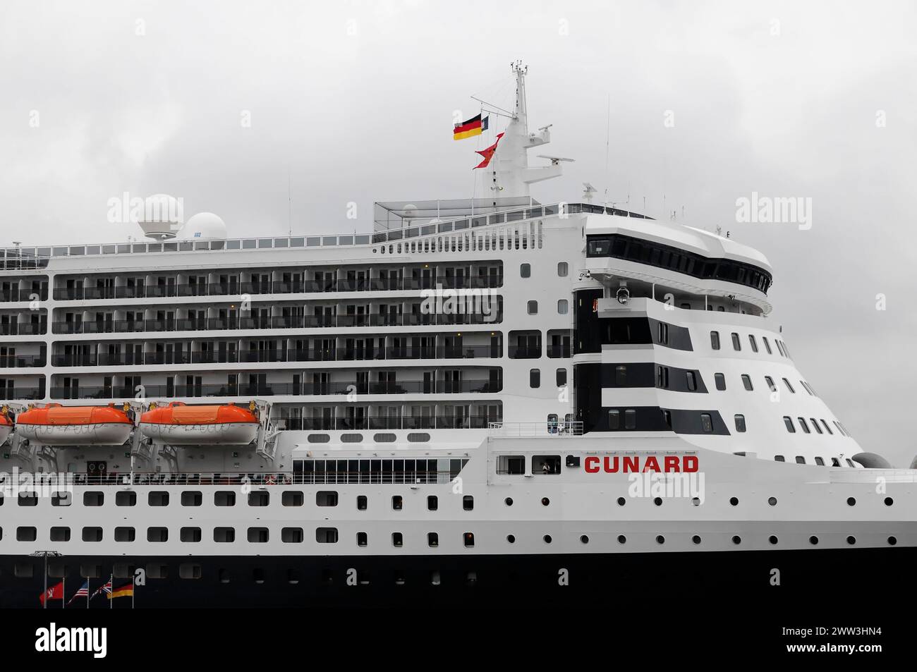 Detailed view of a Queen Mary 2 cruise ship of the Cunard Line with ...