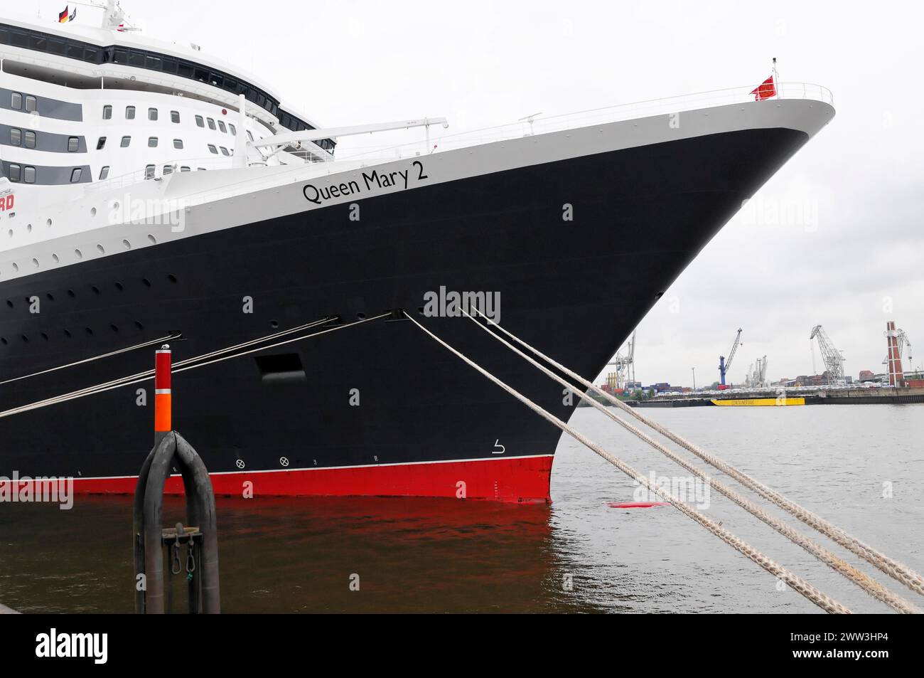 Front view of the bow of the Queen Mary 2 showing the waterline on the ...