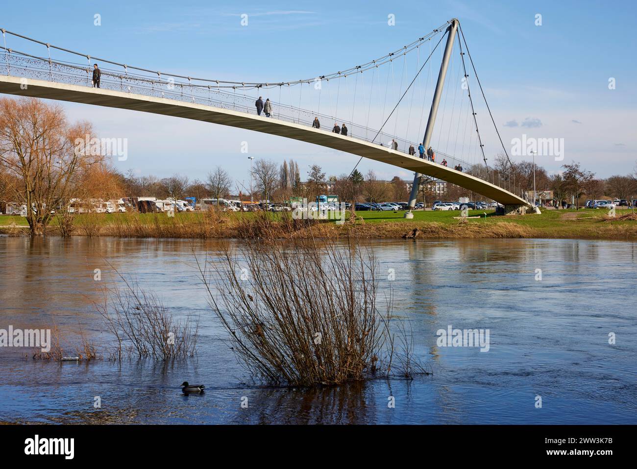 Curved suspension bridge hi-res stock photography and images - Alamy