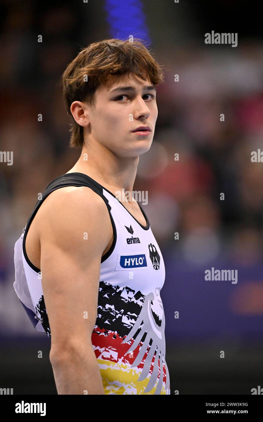 Gymnast hi-res stock photography and images - Alamy