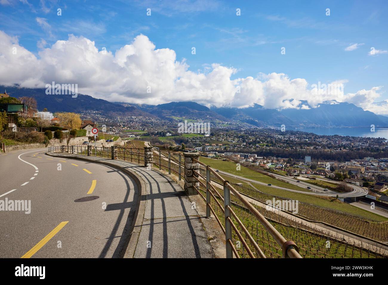 Main road 12 leads through the UNESCO World Heritage vineyard terraces ...