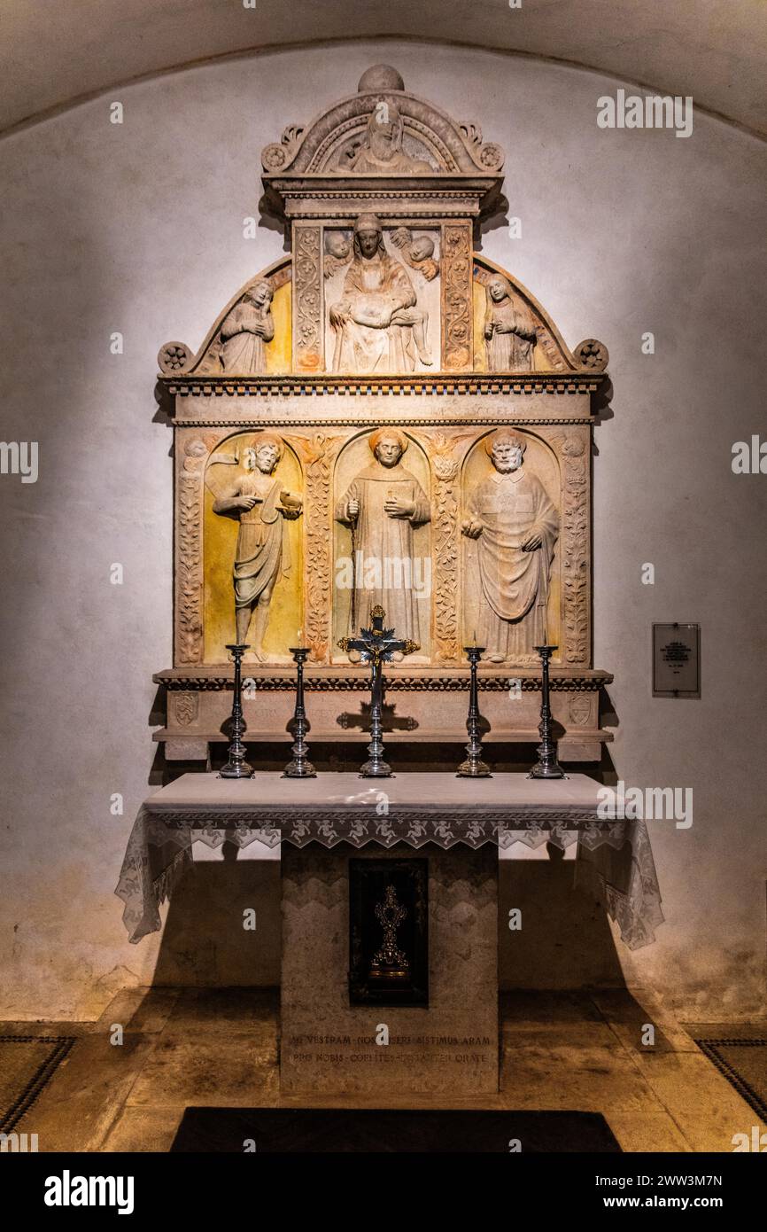 Crypt, Duomo di Santa Maria Maggiore, 13th century, historic city ...