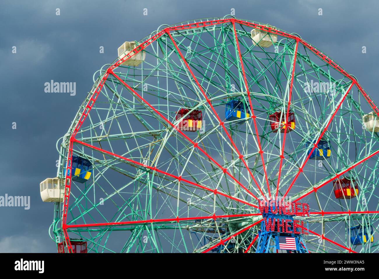 The iconic Wonder Wheel ferris wheel with colorful gondolas against a ...