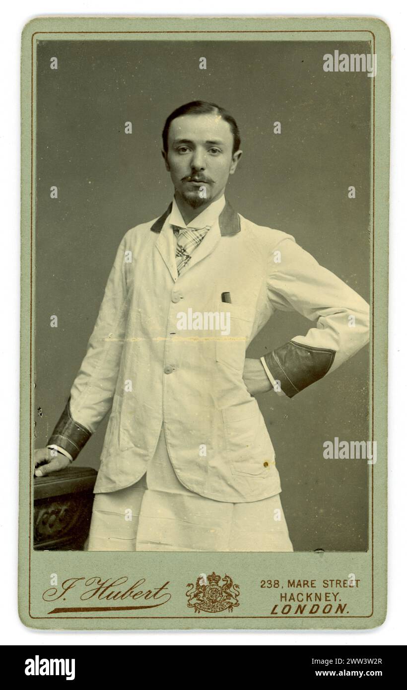 Victorian barber barbers hi-res stock photography and images - Alamy