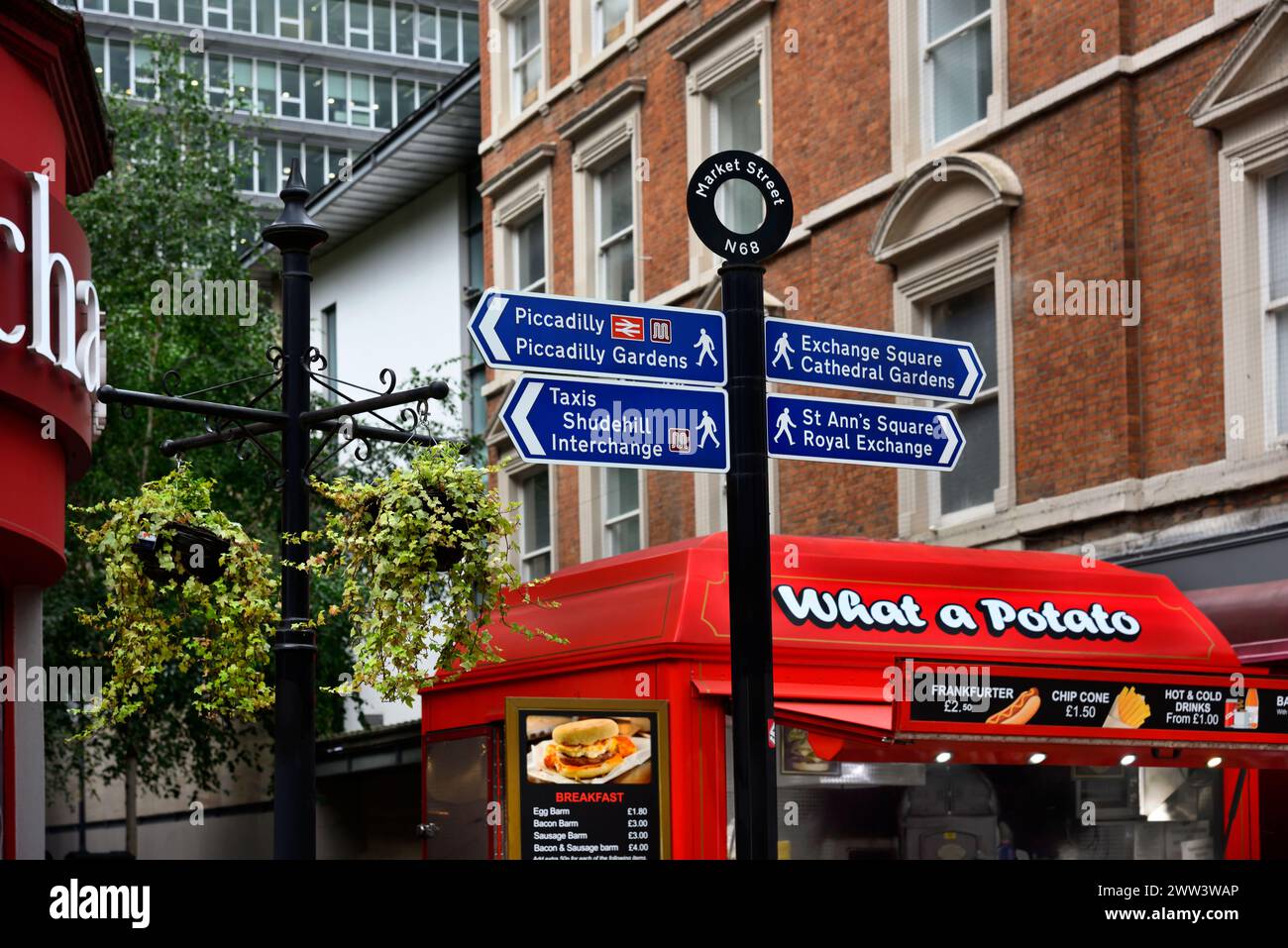 Manchester directions hi-res stock photography and images - Alamy