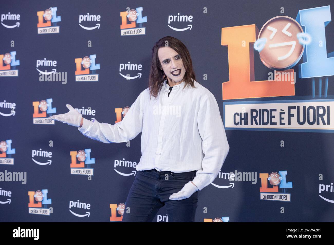 Loris fabiani hi-res stock photography and images - Alamy