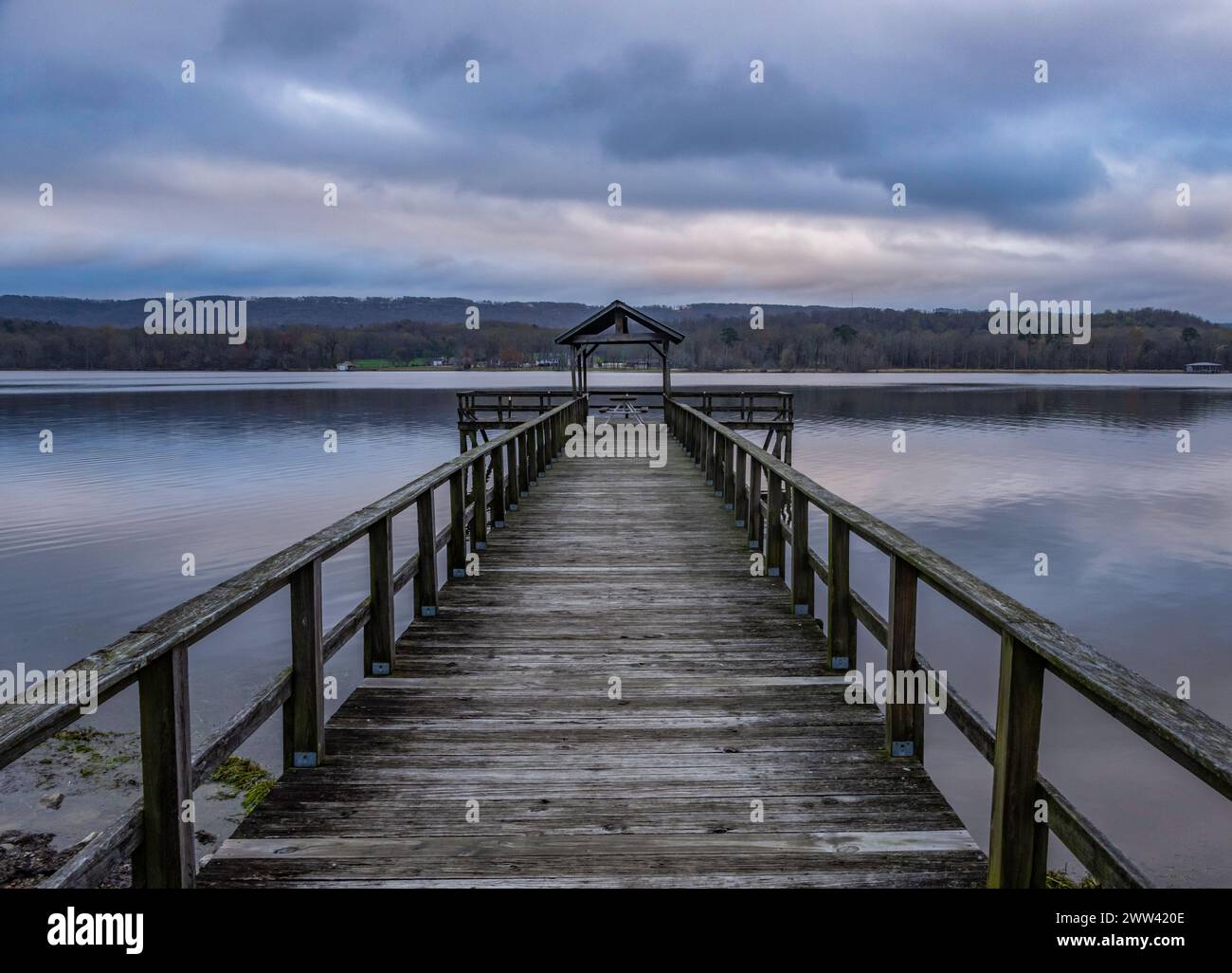 Fishing docks hi-res stock photography and images - Alamy