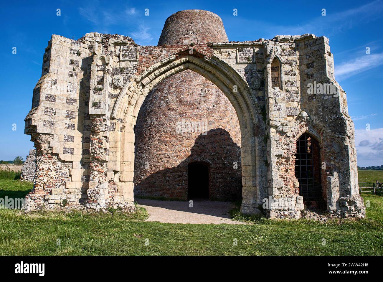 St Benet's Abbey, Ludham, Nr. Great Yarmouth, Norfolk, UK Stock Photo ...