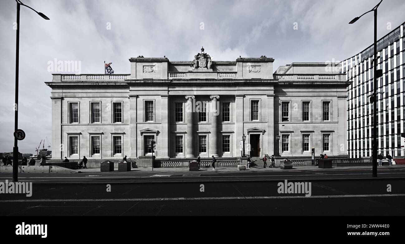 Fishmongers hall architecture hi-res stock photography and images - Alamy