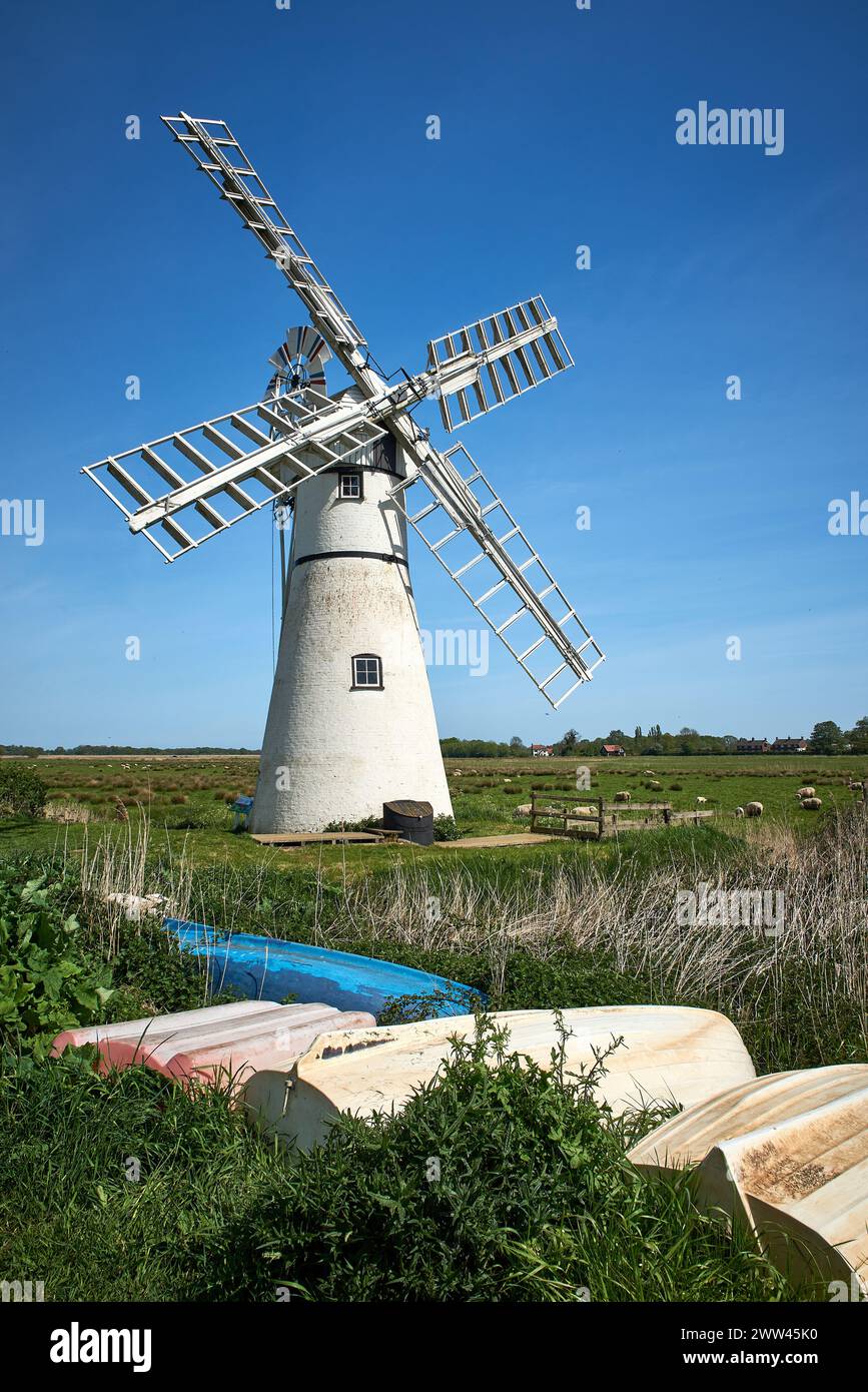 Drainage mill tower hi-res stock photography and images - Alamy