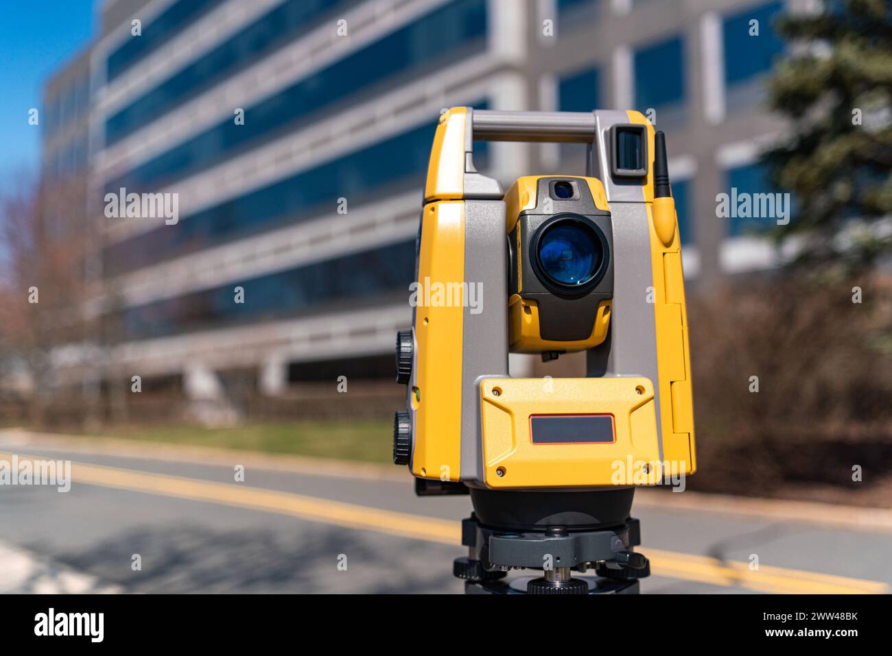 Laser measuring survey hi-res stock photography and images - Alamy