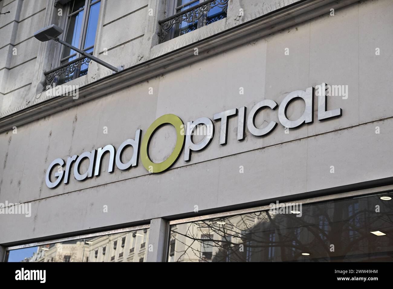 Grand Optical Illustration of commercial signs and shops in Lyon ...