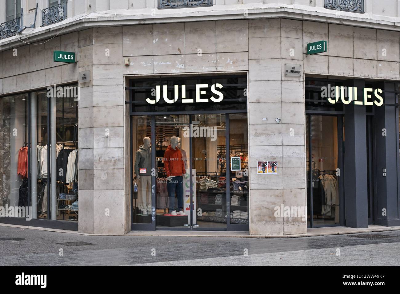 Jules logo hi-res stock photography and images - Alamy