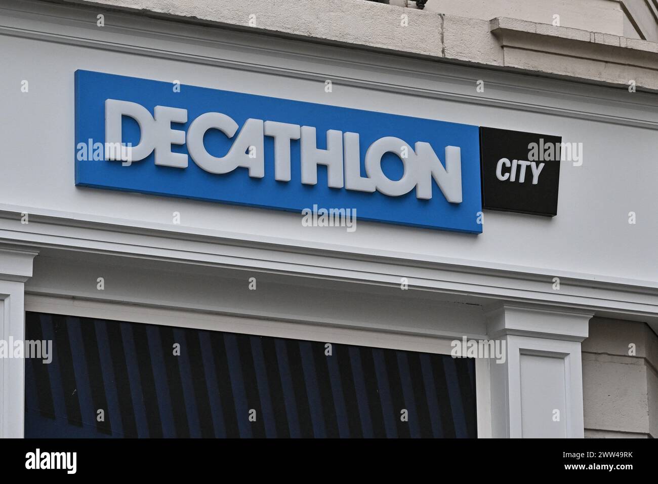 Decathlon City Illustration of commercial signs and shops in Lyon ...
