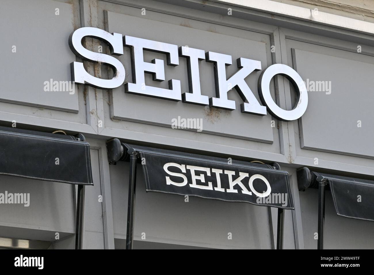 Seiko Illustration of commercial signs and shops in Lyon, France on ...