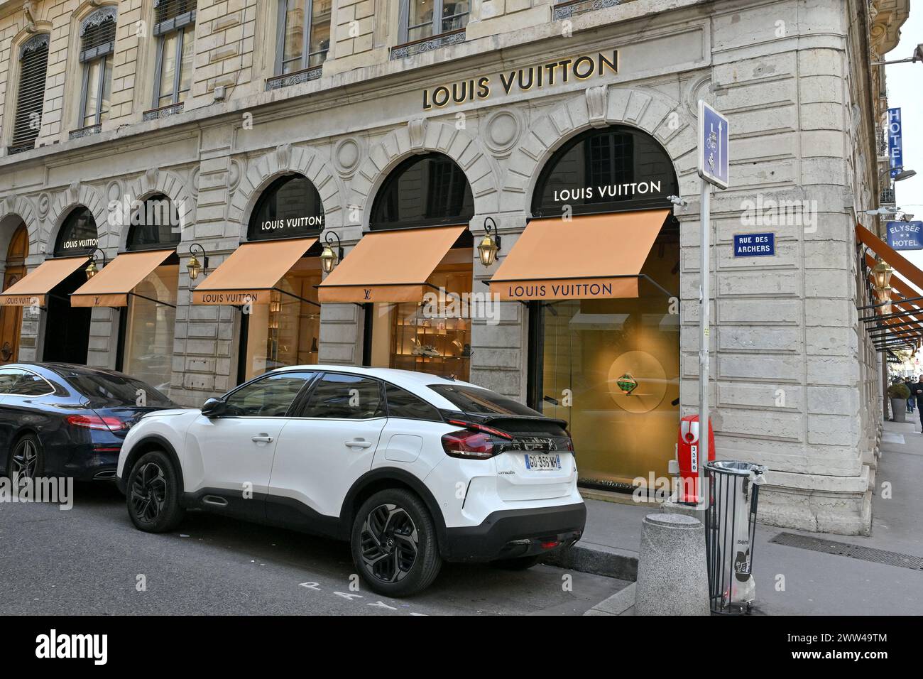 Louis Vuitton Illustration of commercial signs and shops in Lyon ...